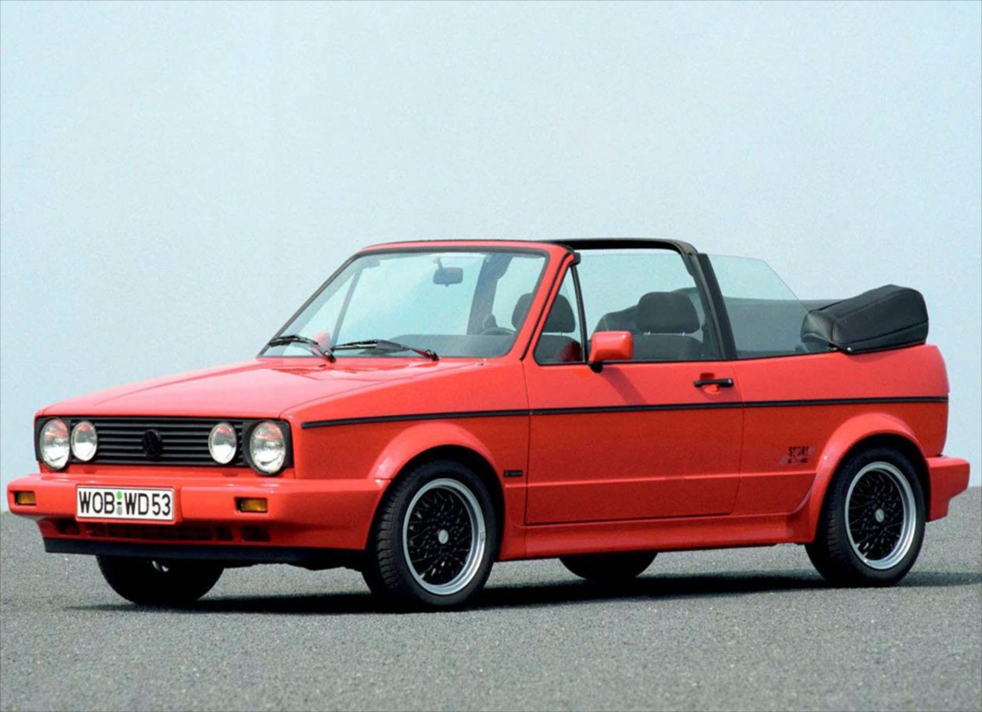 VW Golf GTI & Peugeot 205 GTI - Η αστική τάξη πάει αριστερά! - gocar.gr ...