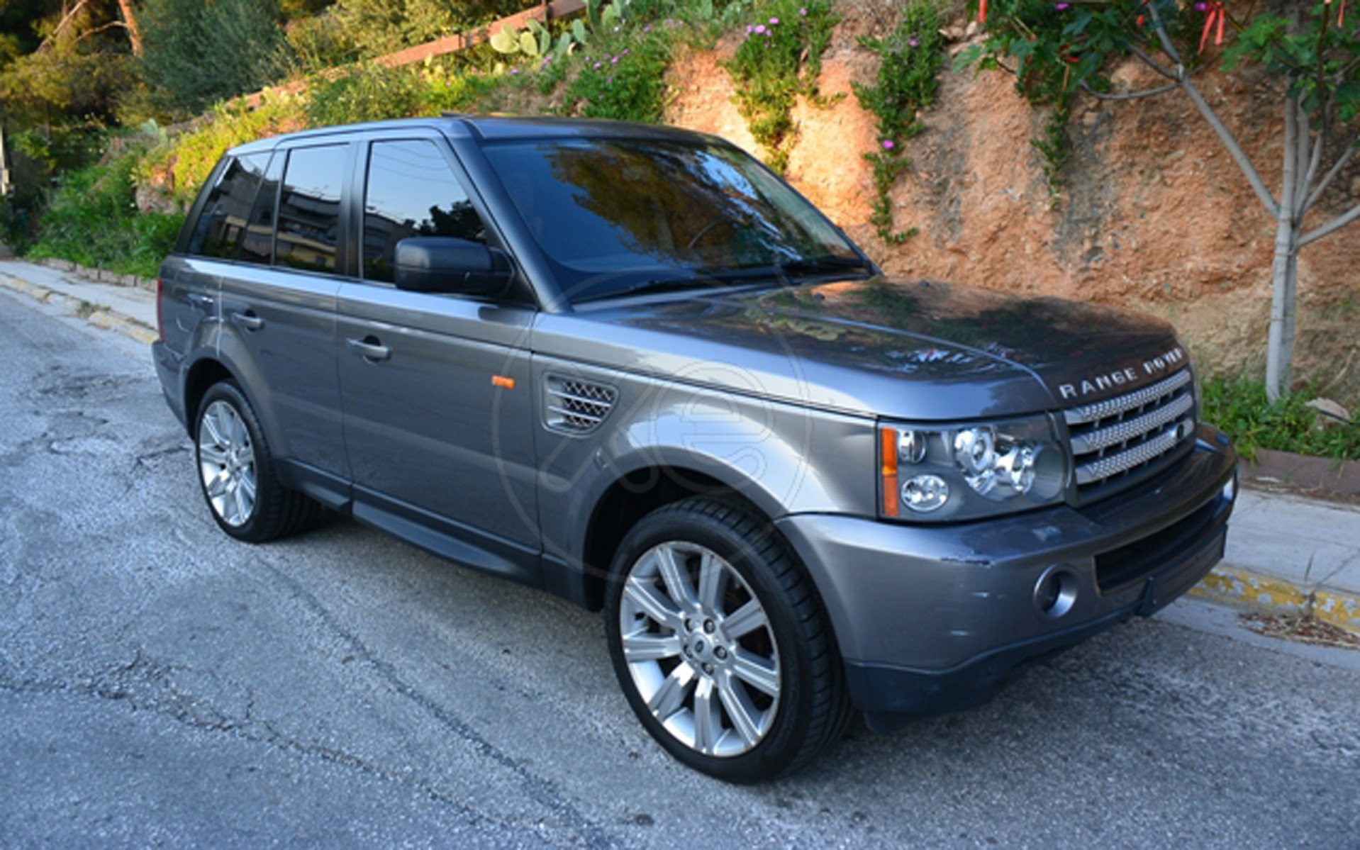 5 μεταχειρισμένα Range Rover από 26.500 ευρώ - Τετρακίνητα με γερή δόση ...