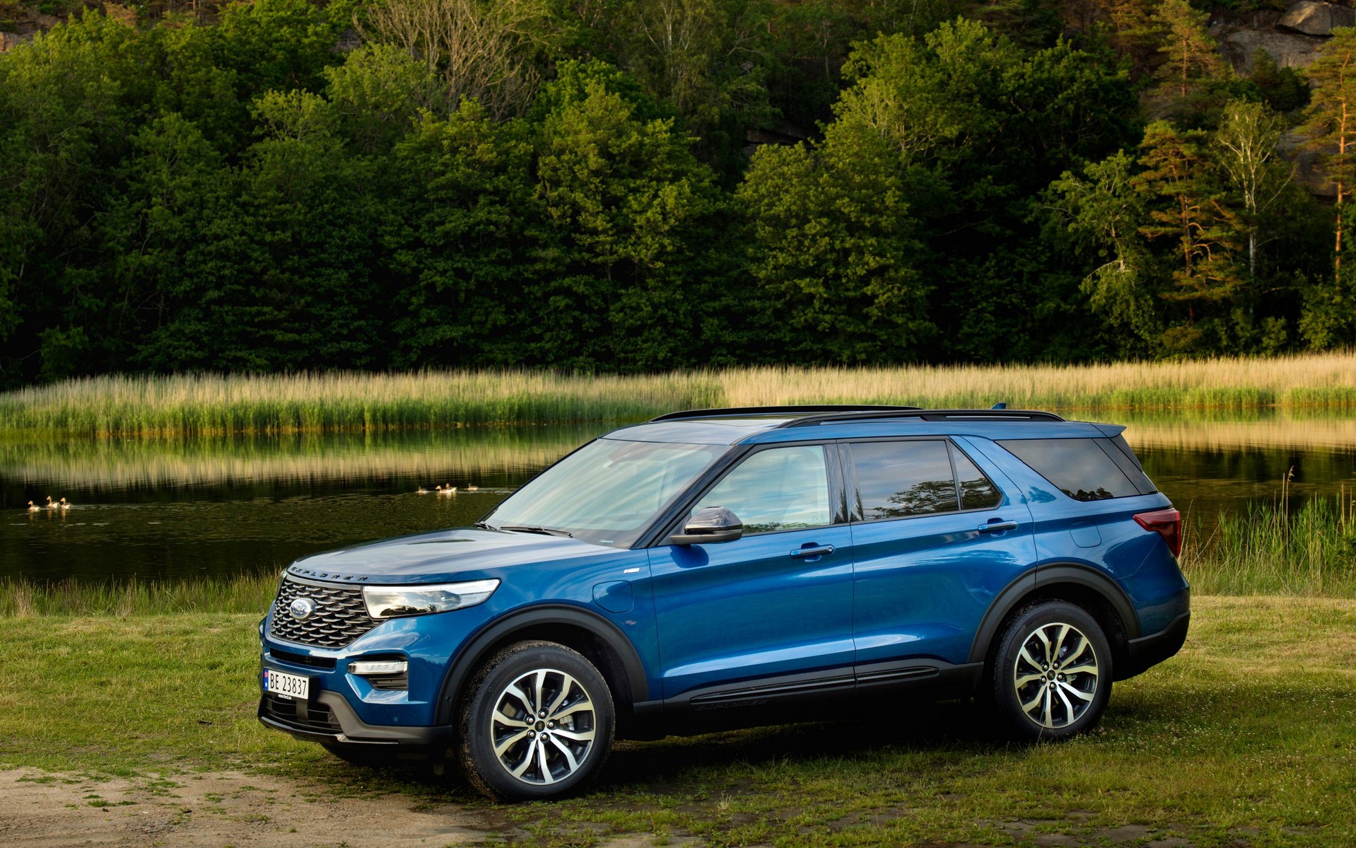 Δοκιμή: Ford Explorer Plug-In Hybrid – Ο γίγαντας των 457 ίππων! - Στην ...