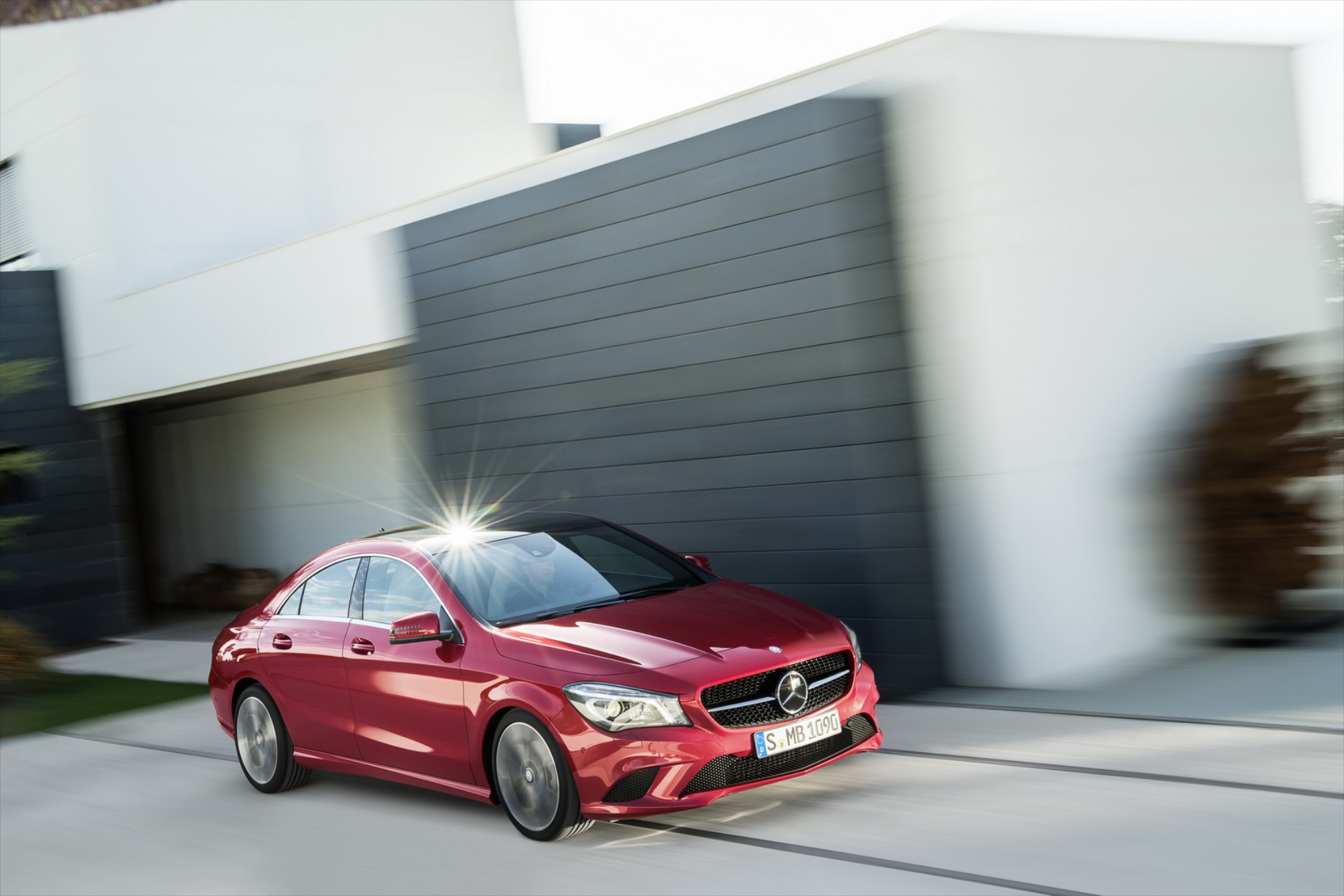 Mercedes Benz CLA 180 - Το 4θυρο κουπέ της Mercedes είναι ένας ...