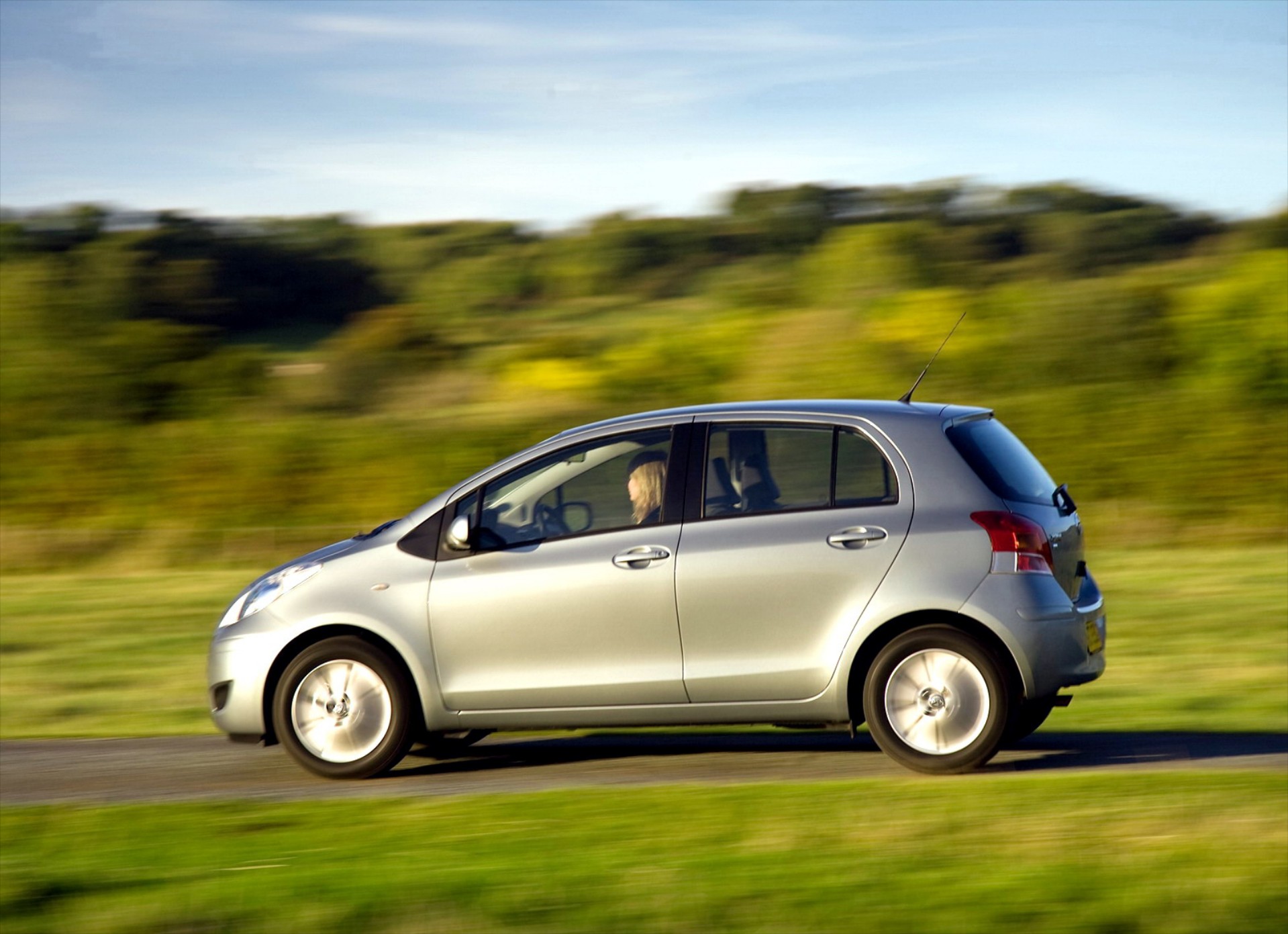 Daihatsu Charade 1.3 - Η 5η γενιά Charade κυκλοφόρησε στους δρόμους και ...