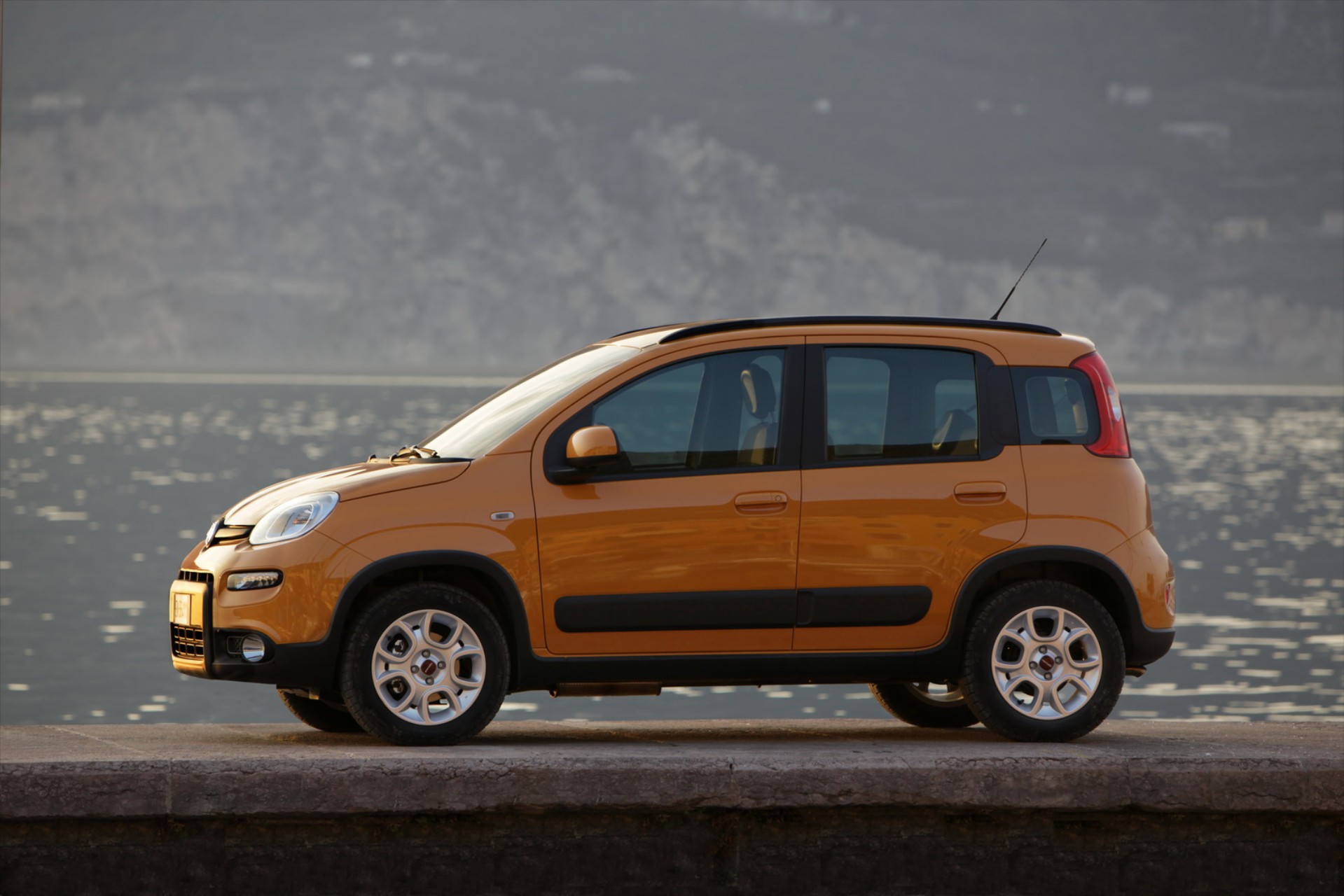 Fiat Panda Trekking 1.3 Multijet ΙΙ - Αν ονειρεύεσαι Panda 4x4, αλλά ...
